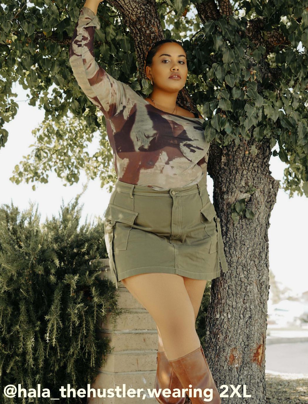 Curve & Plus Solid Cargo Mini Skirt - Cider